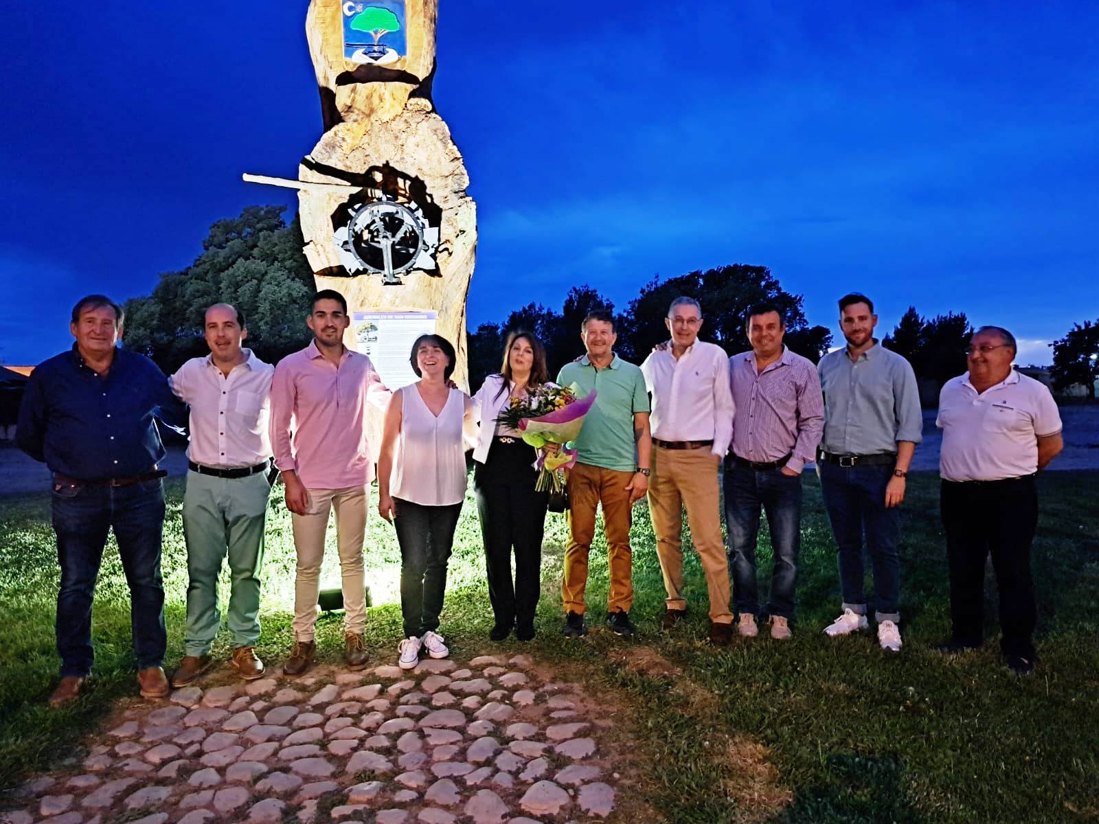 El “Pino Vicentillo”, el emblema de Arenales de San Gregorio: pérdida y ...